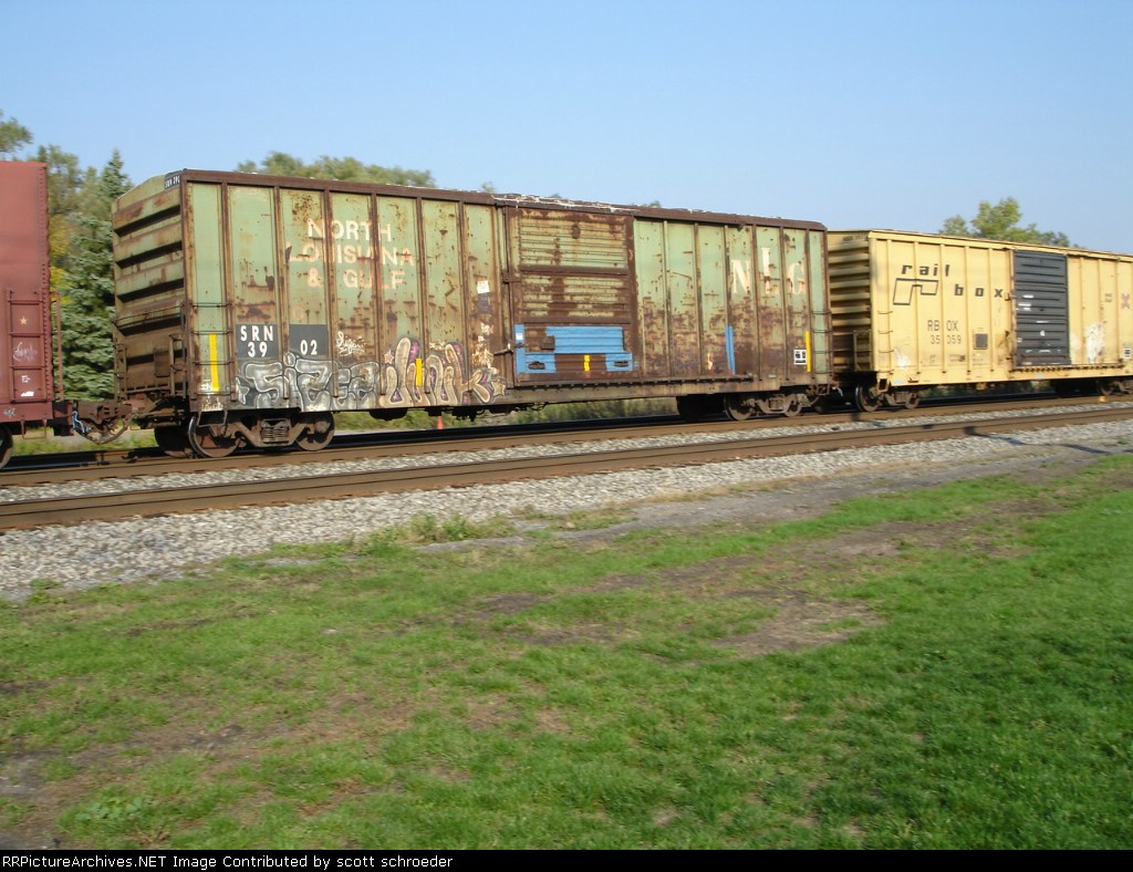 SRN Boxcar 3902 & RBOX Boxcar 35059 EB